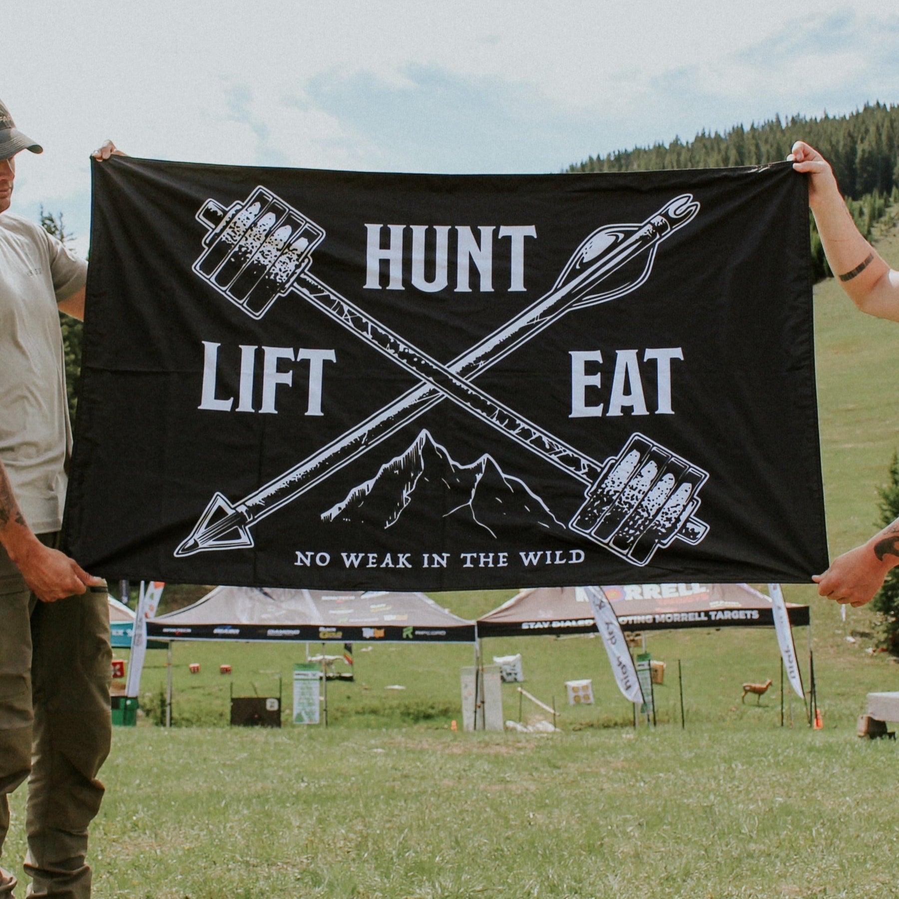 HUNT LIFT EAT